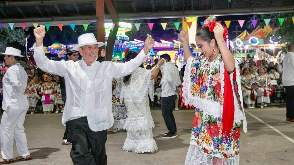 Inauguran la fiesta tradicional de los Tres Reyes 2026 en Felipe ...